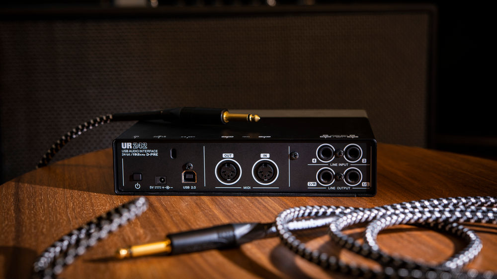 UR242: An Interface for Recording & Performance | Steinberg