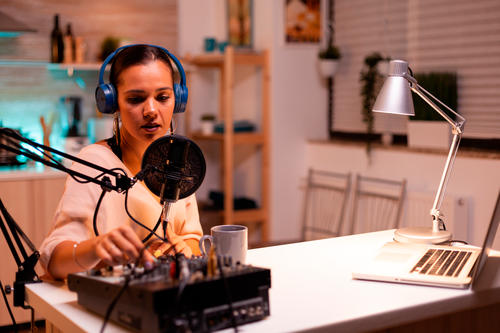 WaveLab Cast: Podcast Creation Software | Steinberg