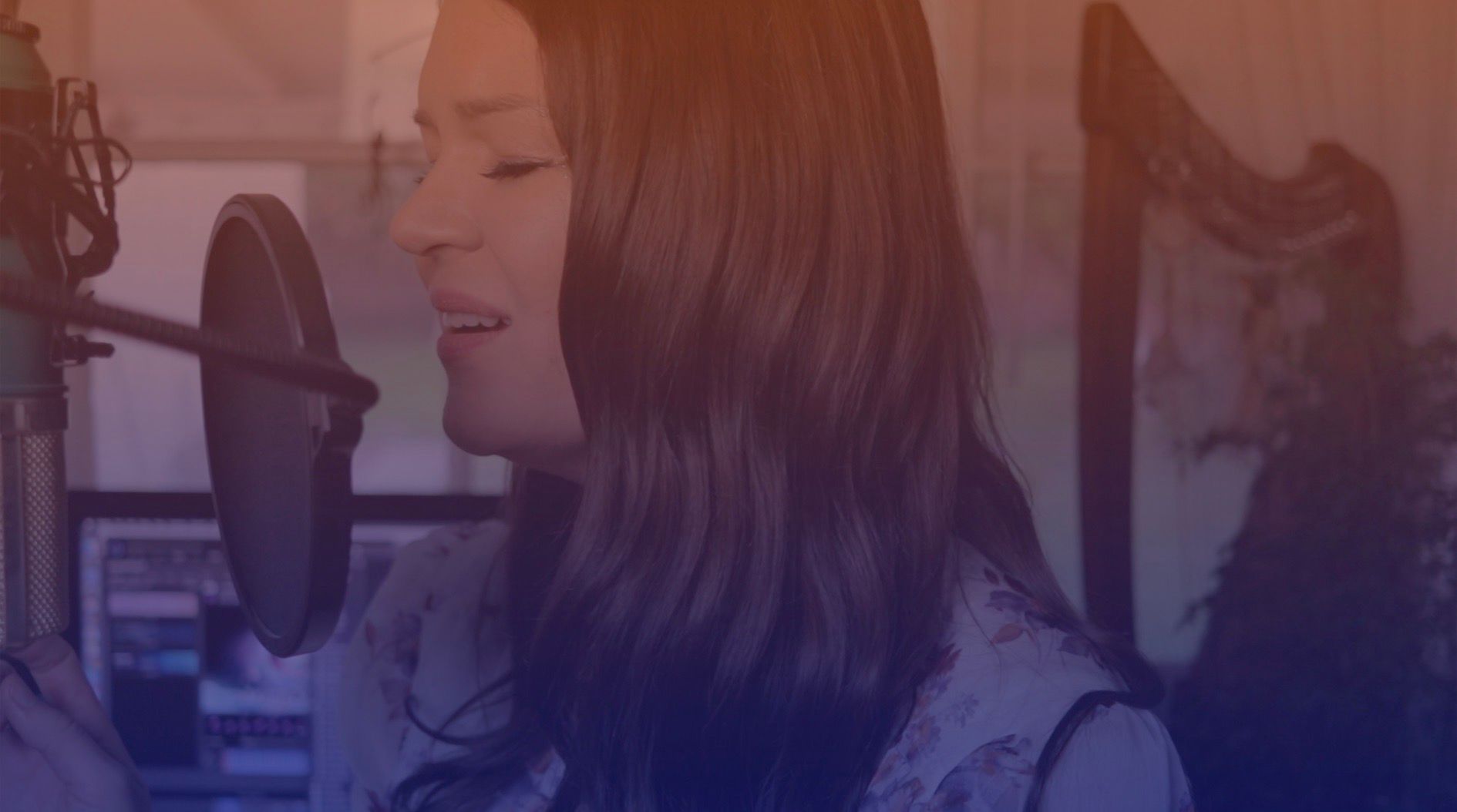 Mimi Page Light & Shadow: Solo Vocal Library | Steinberg