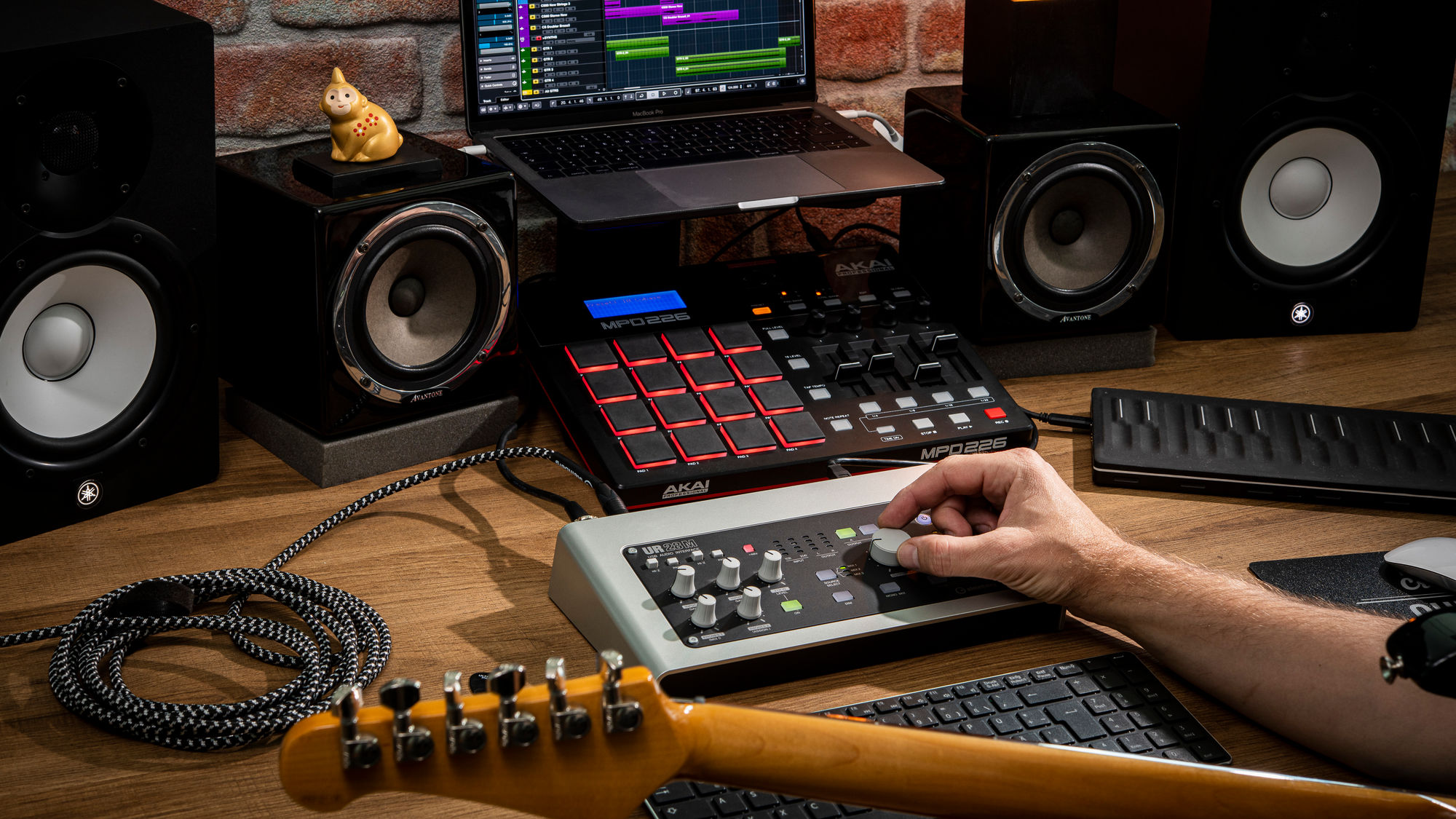 STEINBERG UR28M (Open box) - UR28M 6-in/8-out USB 2.0 audio interface