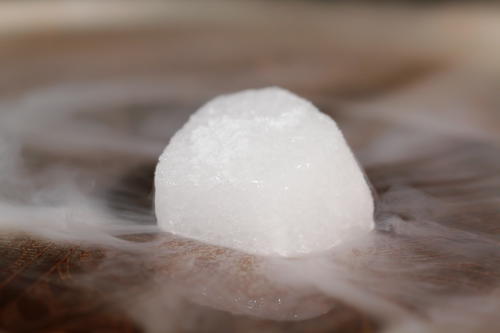 Materials – Metal & Ice | Steinberg | Steinberg