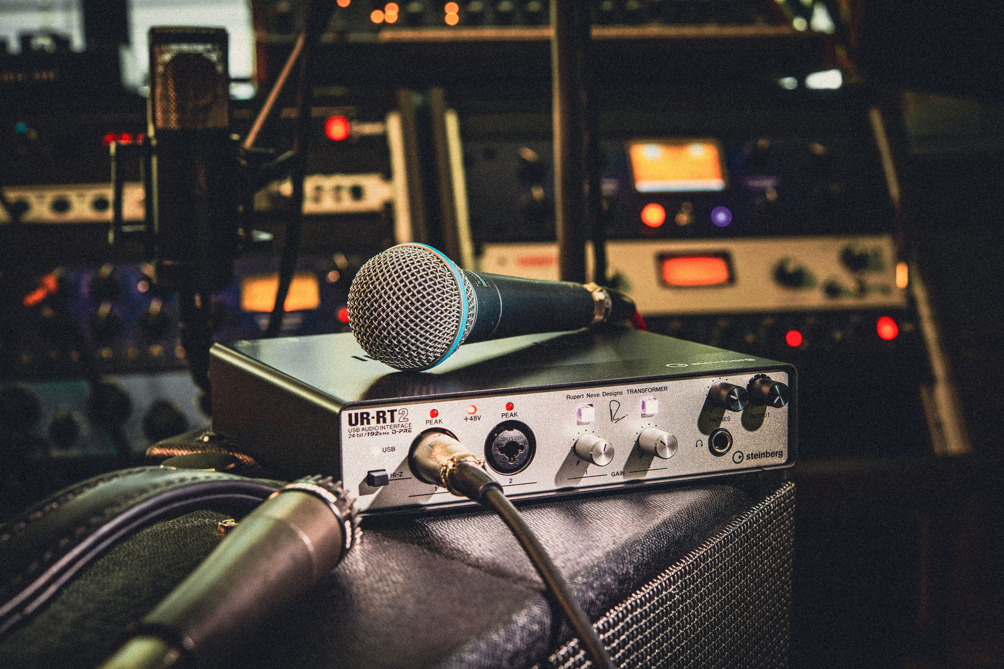 UR-RT2: Audio Interface with 2 RND Transformers | Steinberg