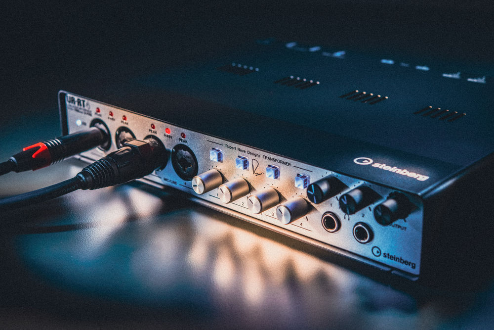 UR-RT4: Audio Interface with 4 RND Transformers | Steinberg