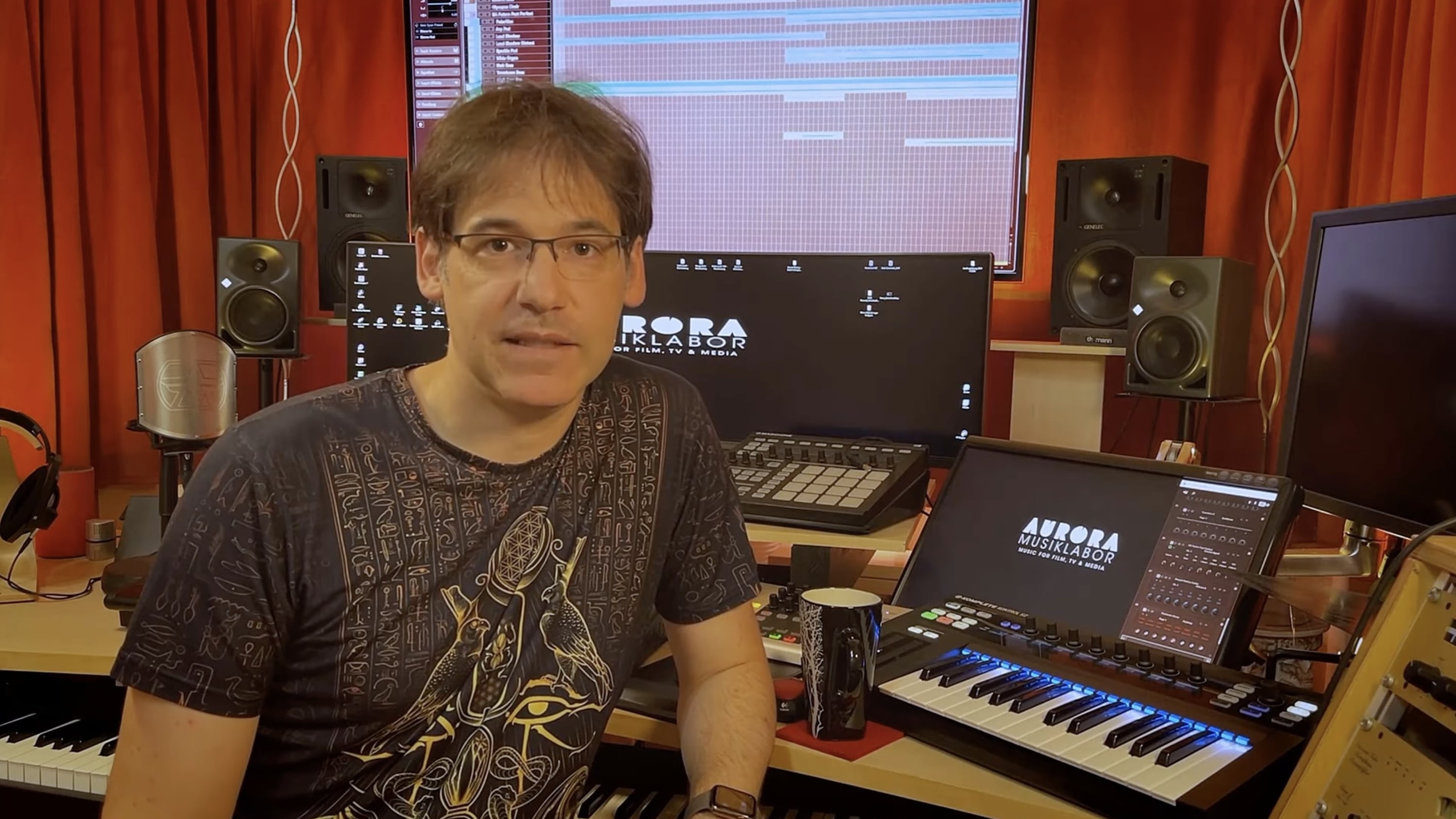 How To Create A Retro Superhero Theme | Steinberg