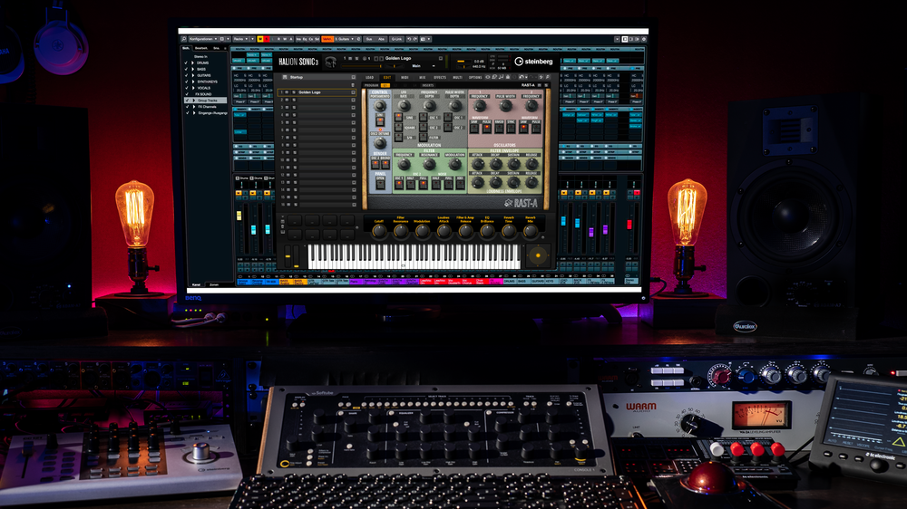 RAST-A: Voltage-Controlled Virtual Synthesizer | Steinberg